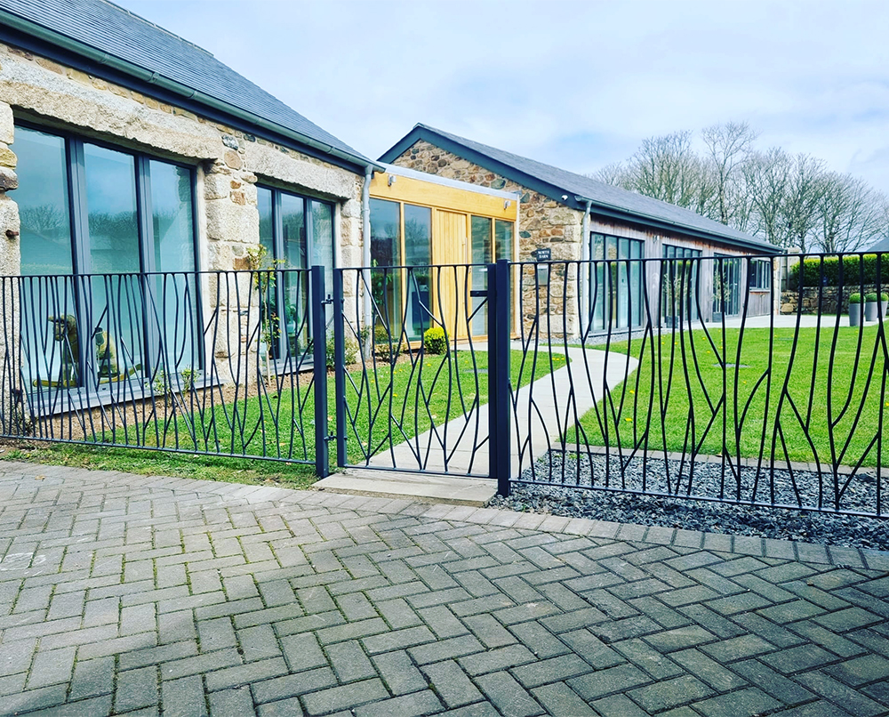 Safety & Decorative Railings - Jay's Gates